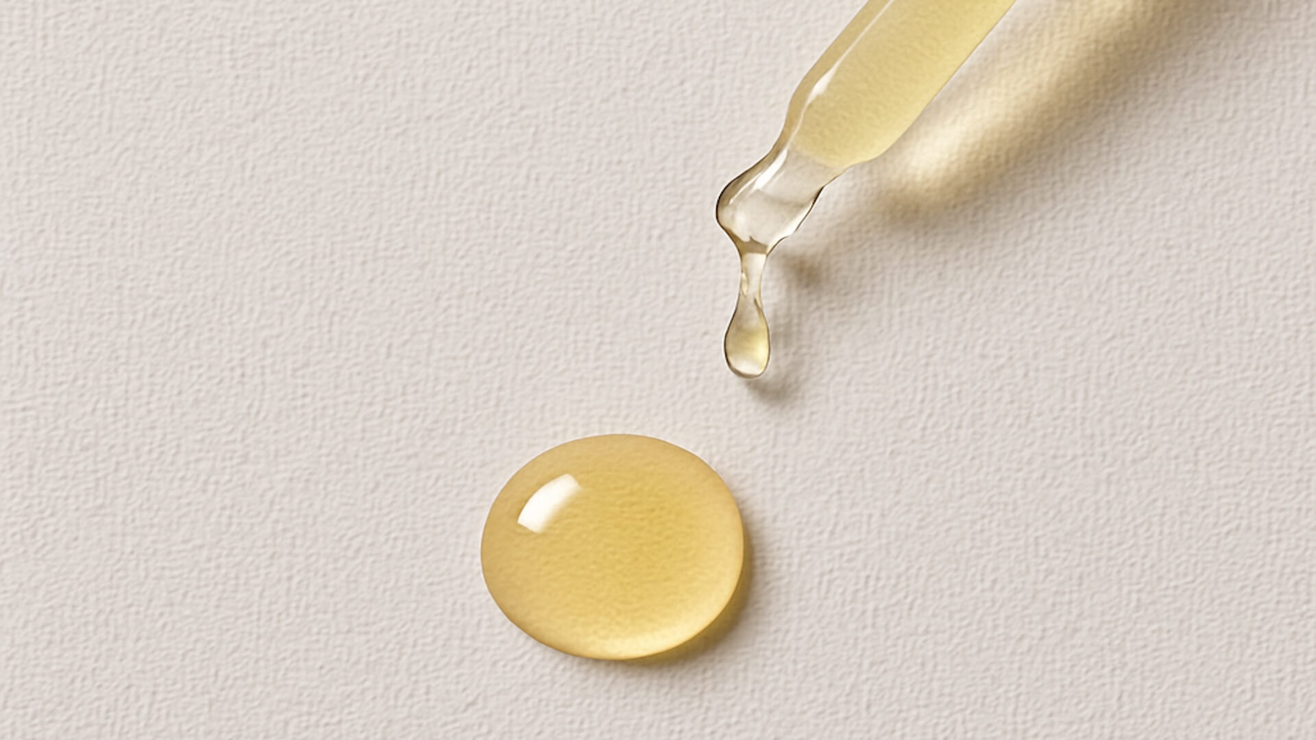 What Is Squalane & How Does It Hydrate Skin?